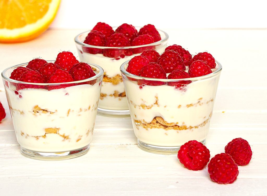 Dessert Mit Amarettini Im Glas